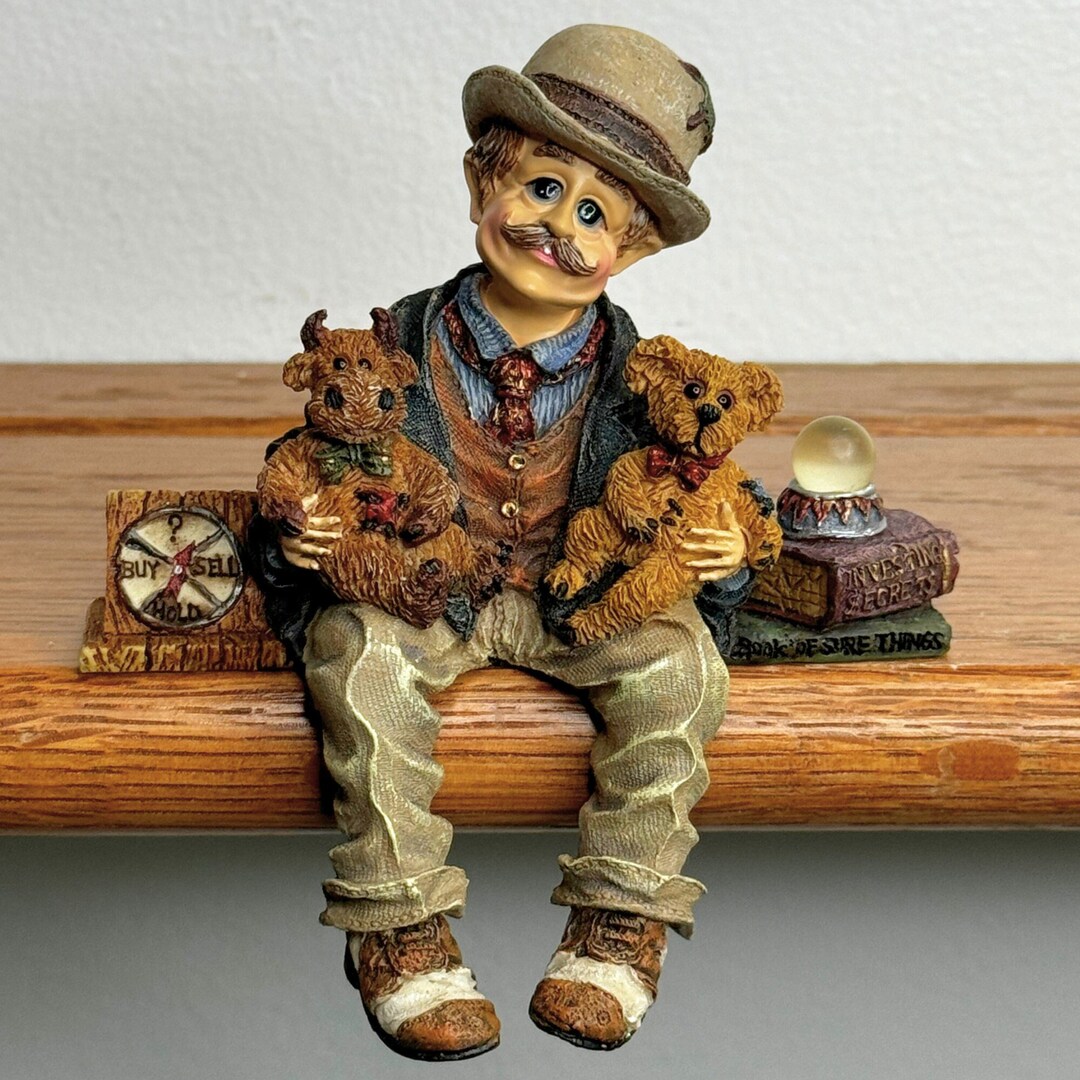 Handcrafted Resin Boyd Bear Collectible Vintage Inspired Figurine Resin ...