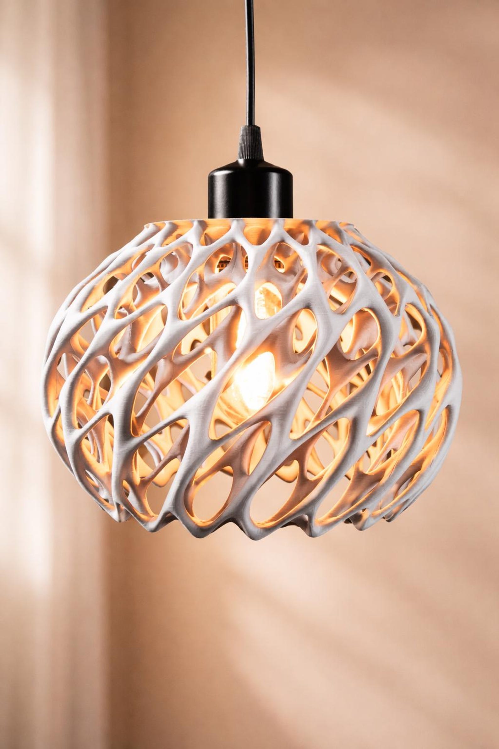 A "twisted Pendant" 3D Printed Pendant Light | Organic Sculpted Lattice ...