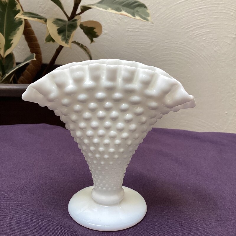 Hobnail Fan Vase - Etsy
