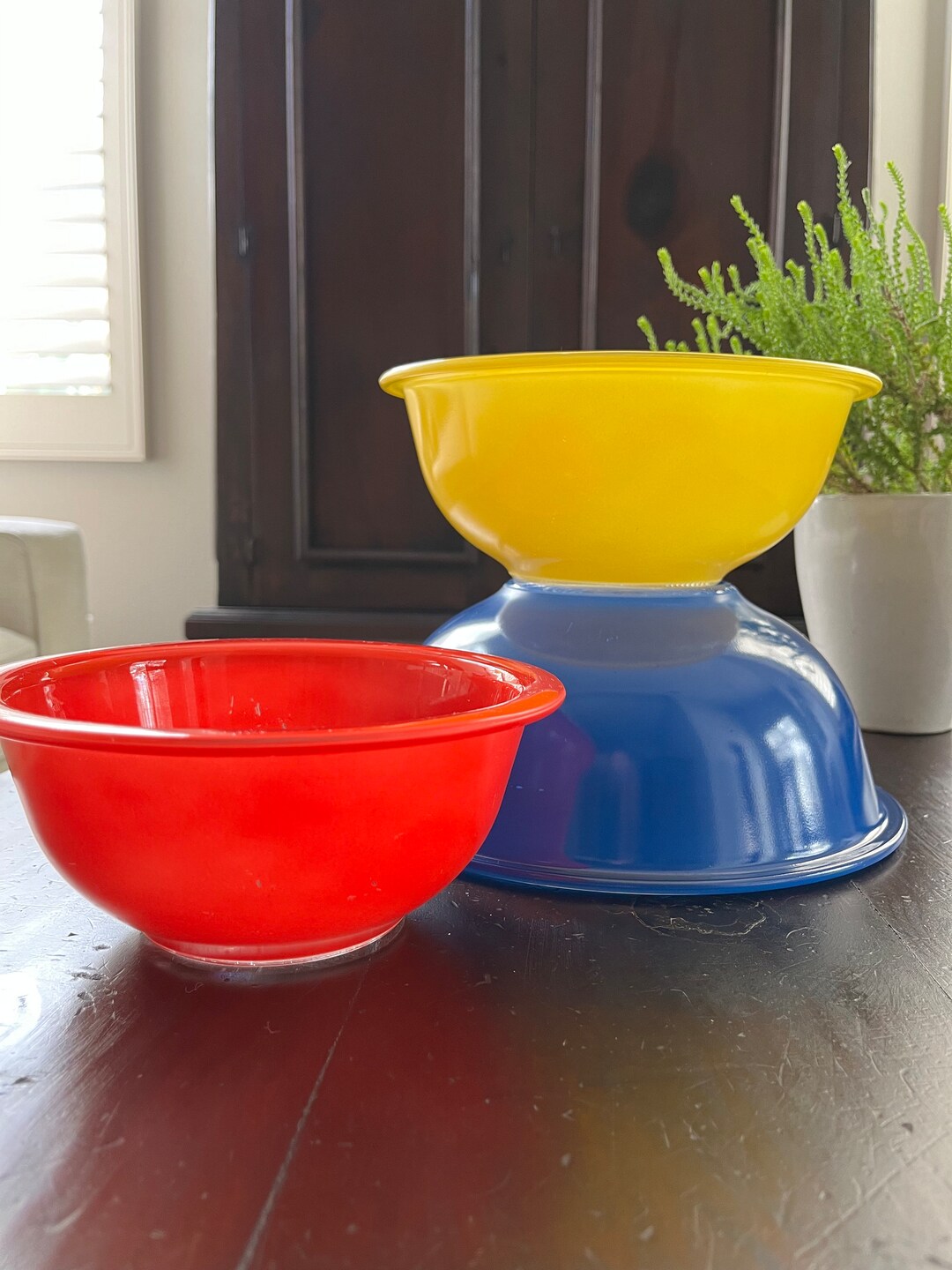 Vintage Pyrex Nesting Bowls in Primary Colors With Clear Bullseye ...