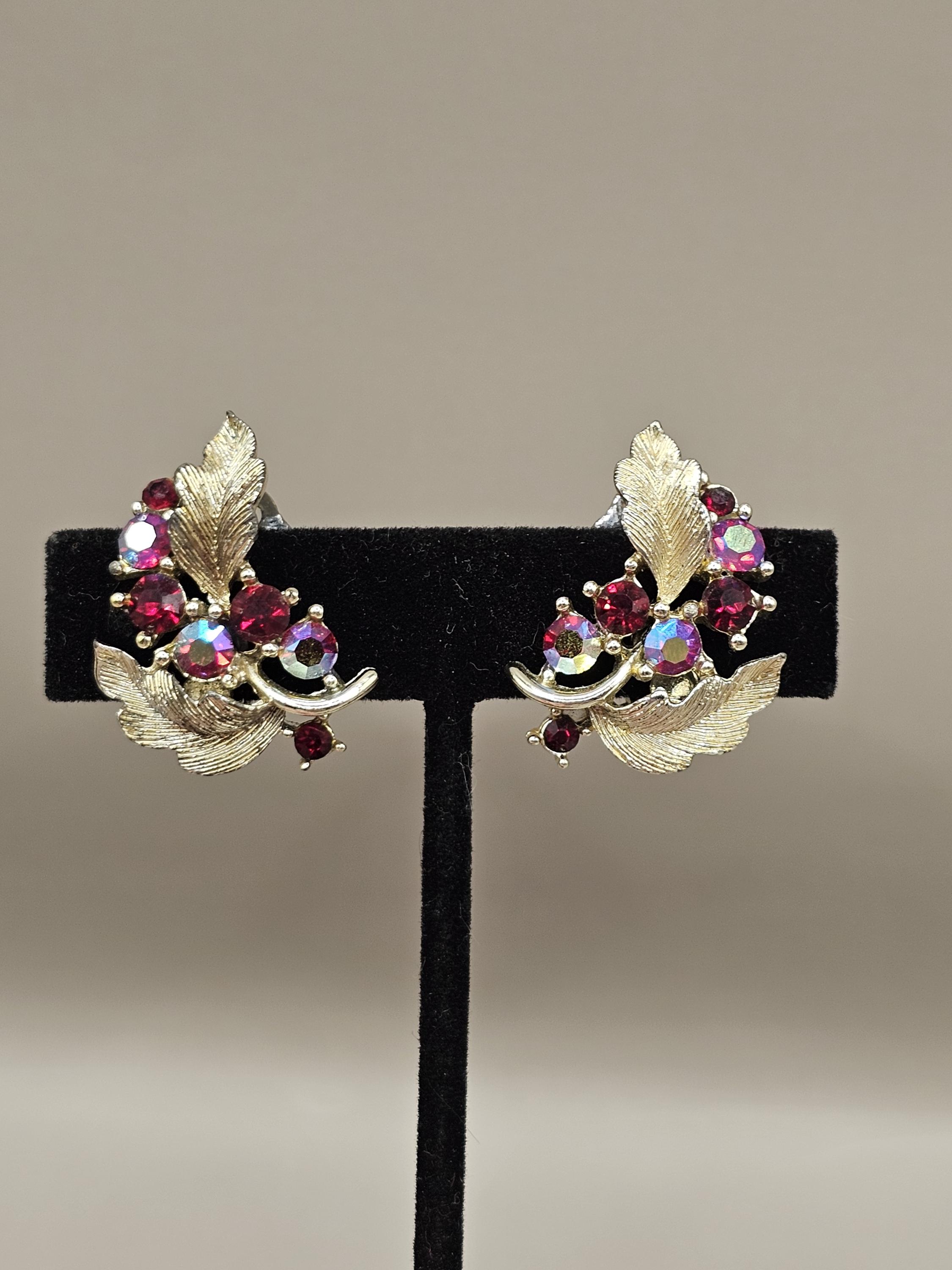 Beautiful Lisner Vintage Clip on Earrings With Red Rinestones - Etsy