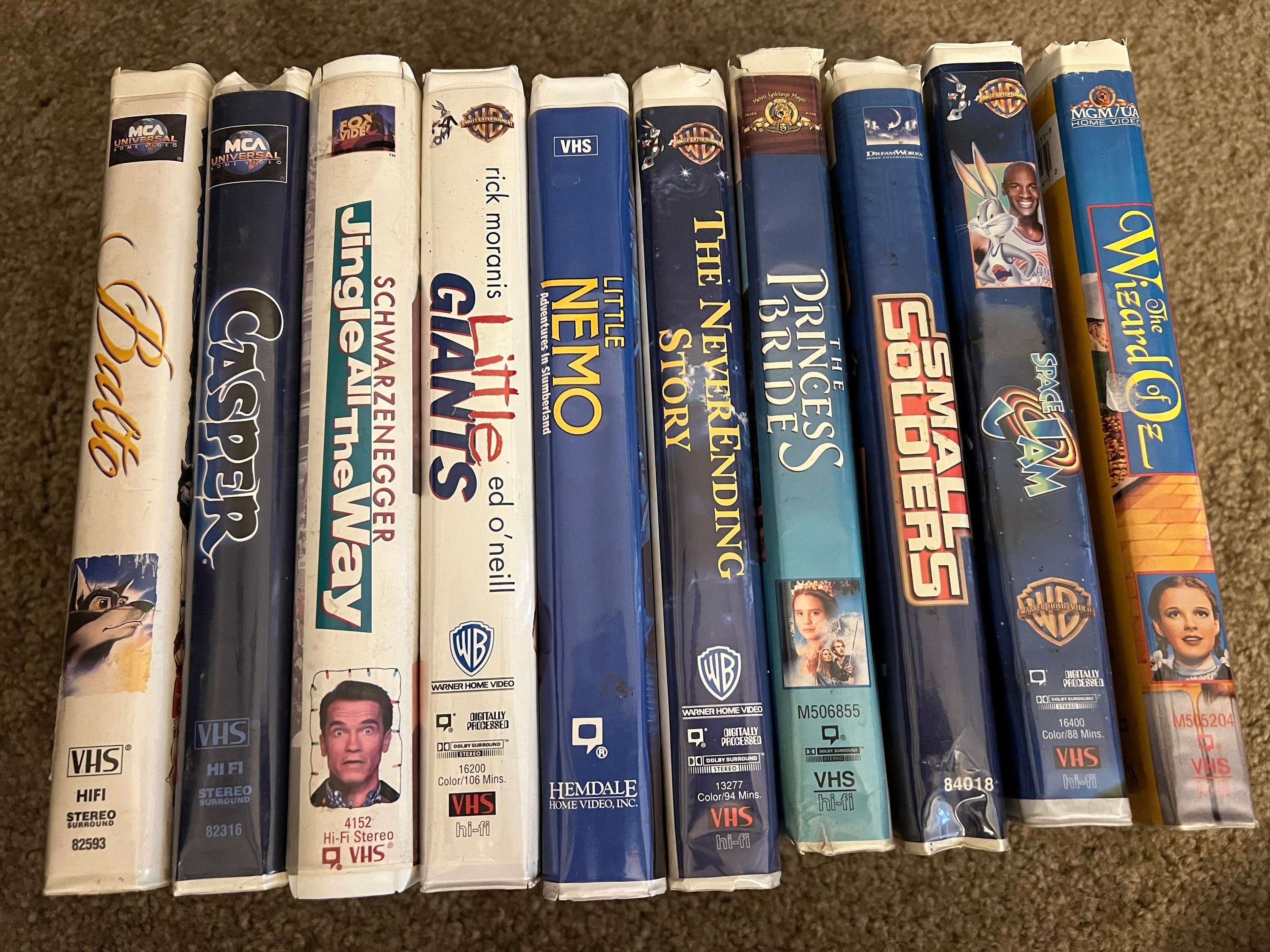 Rare Lot of Clamshell VHS Tapes, Casper, Little Giants, Space Jam, and ...