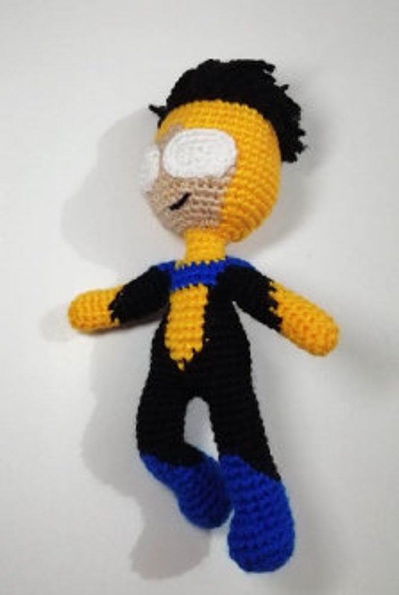 Invincible Digital Crochet Amigurumi Pattern SPANISH - Etsy