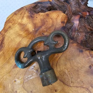 Vintage Cast Brass Key 5/8 in Square Keyhole - Etsy