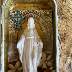 Pocket Prayer Shrine Holy Jesus Lord and Savior Praying Jesus, Altered ...