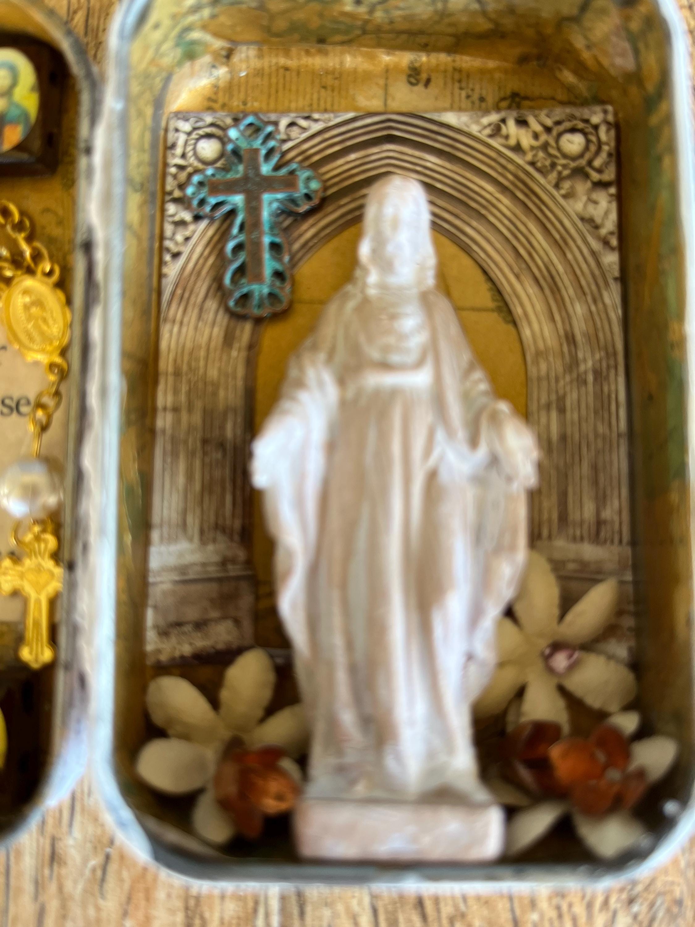 Pocket Prayer Shrine Holy Jesus Lord and Savior Praying Jesus, Altered ...