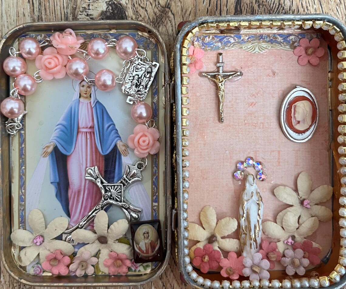 Pocket Prayer Shrine Holy Mother the Virgin Mary, Altered Altoid Tin ...