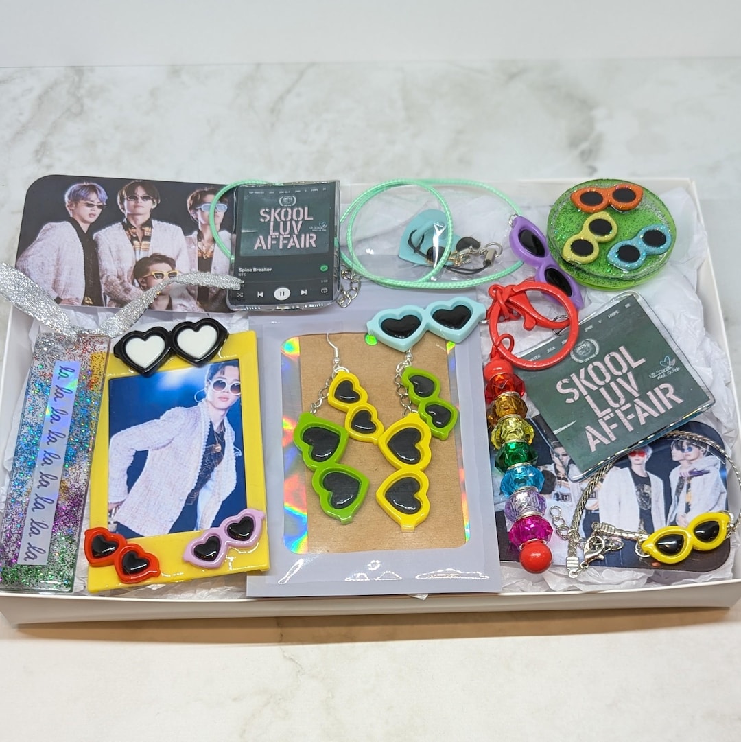 BTS Spine Breaker Bias Box | OT7 BTS Gift for Army, Gift Box Bias Pack ...