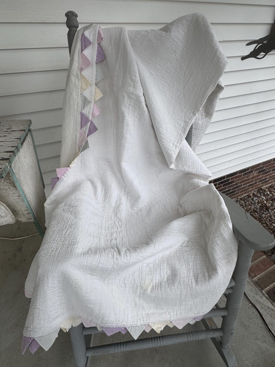 Antique Vintage Hand-stitched Off-white Quilt - Very Old - Tiny Hand ...