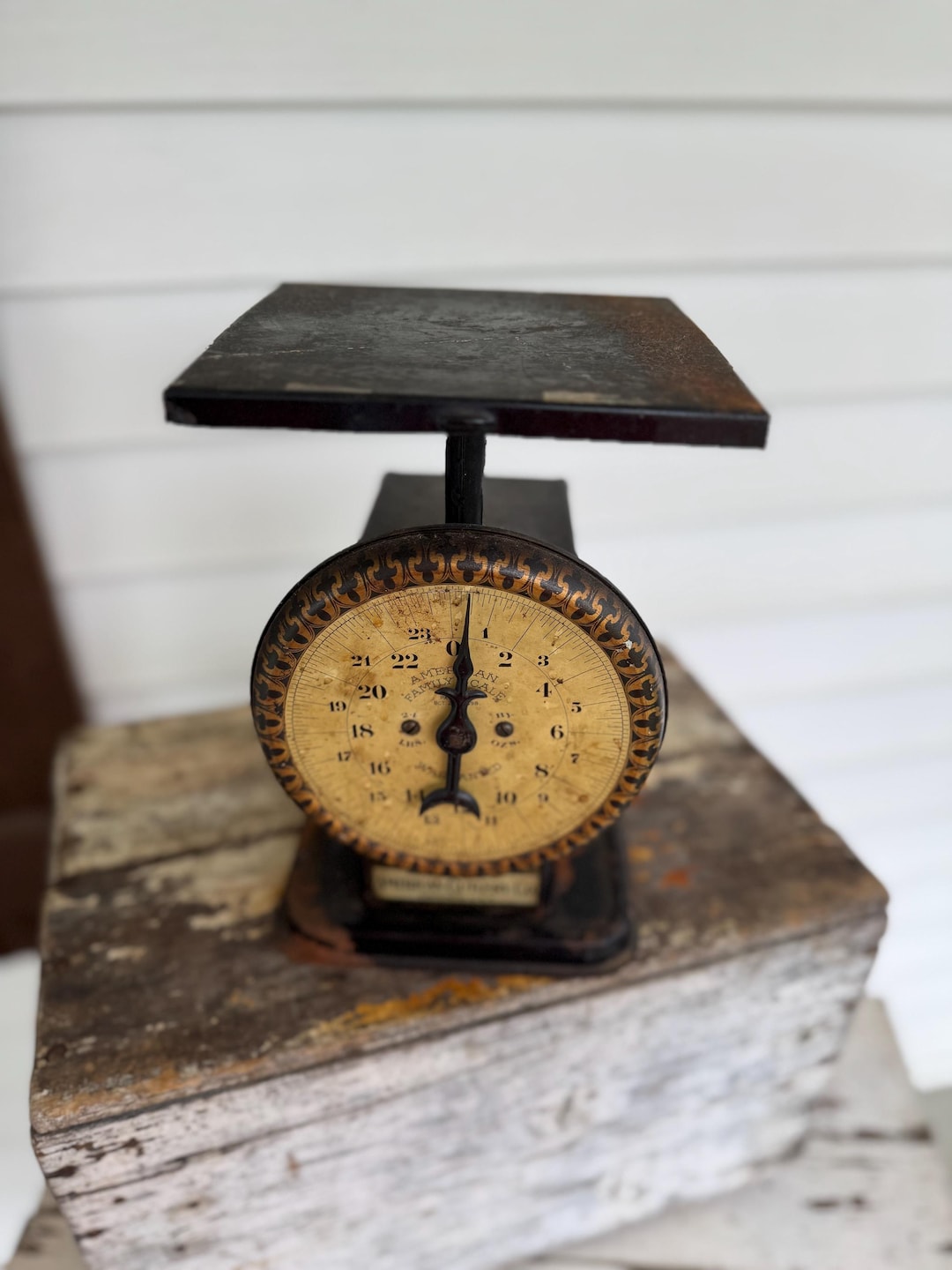 Primitive Farmhouse Scale - Chicago Advertising - Antique Black Scale ...