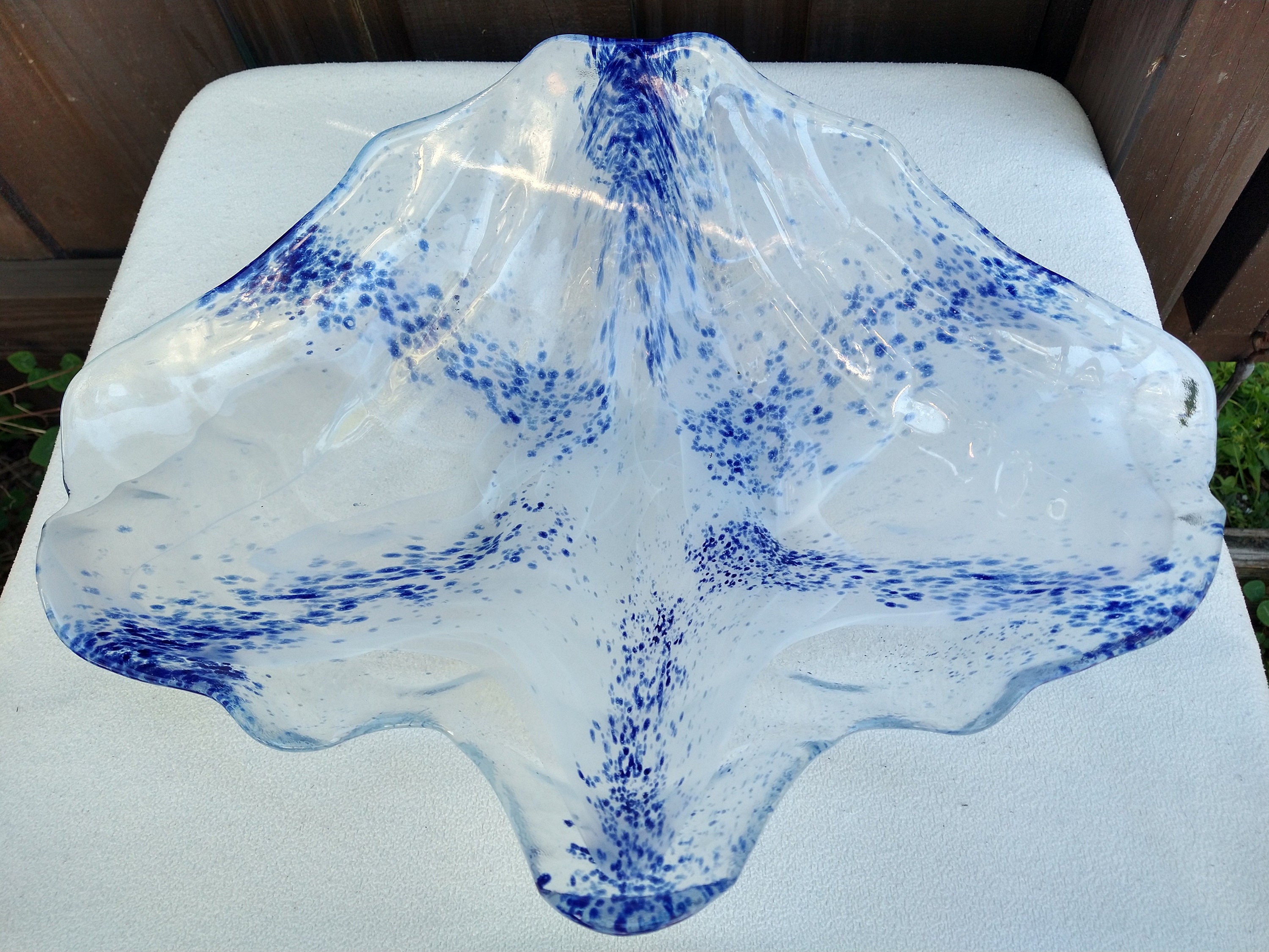 Art Glass Clam Shell Shaped Center Piece Bowl - Etsy