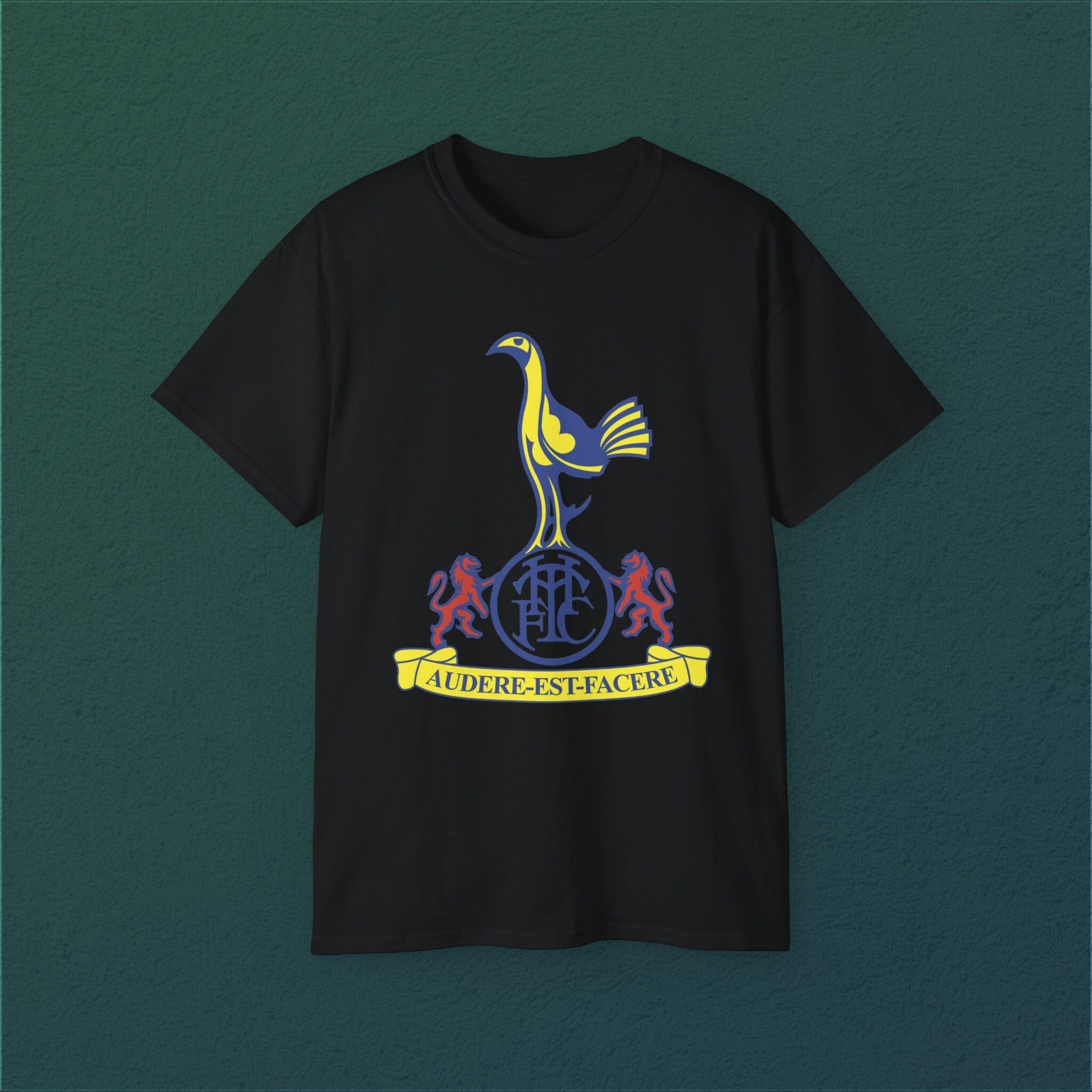 Tottenham Hotspur Vintage Logo T Shirt, Aesthetic Sports Wear ...
