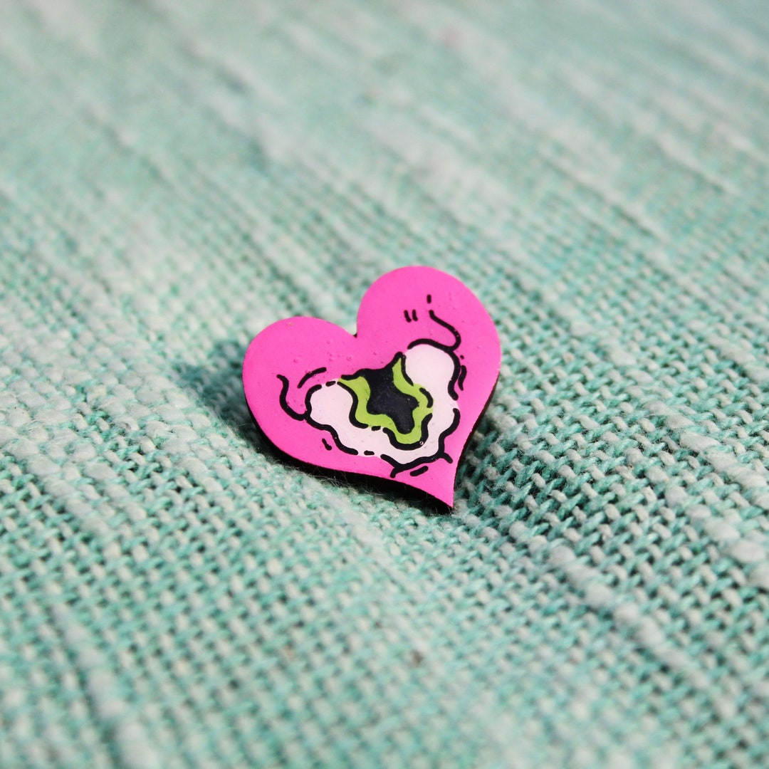 Pink Heart Pin Badge (seconds) - Etsy