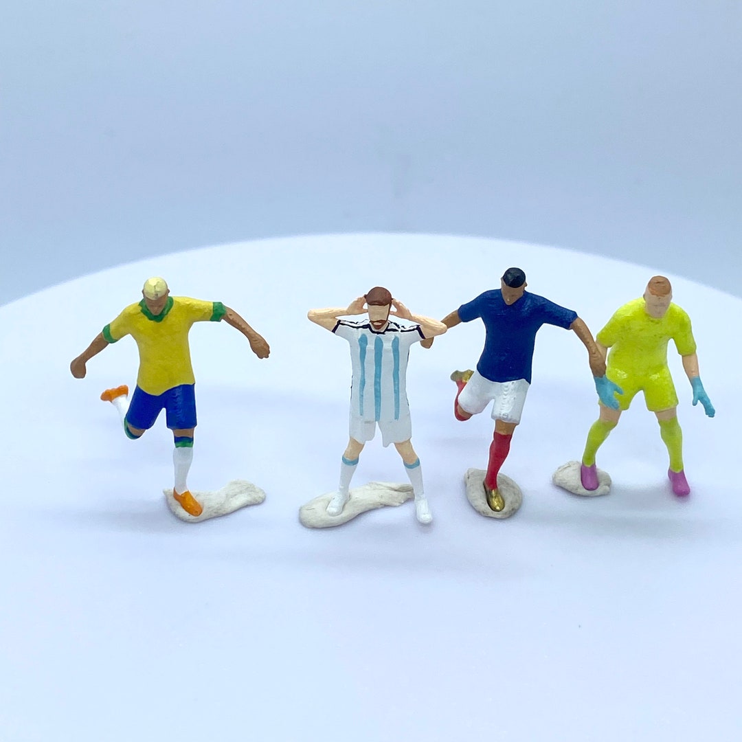 1:64 S Scale Miniature Soccer Players Set - Etsy