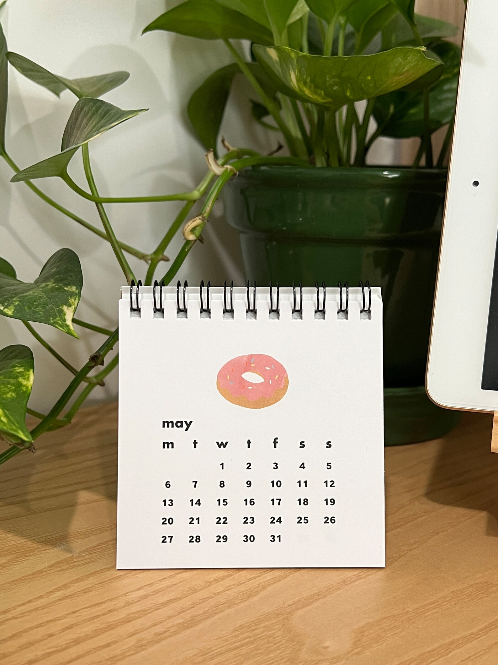 2024 Mini Desk Calendar for 12 Months, Cute Desktop Mini Food Calendar ...