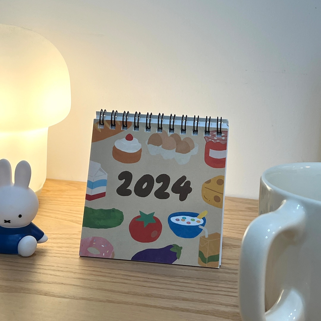 2024 Mini Desk Calendar for 12 Months, Cute Desktop Mini Food Calendar ...