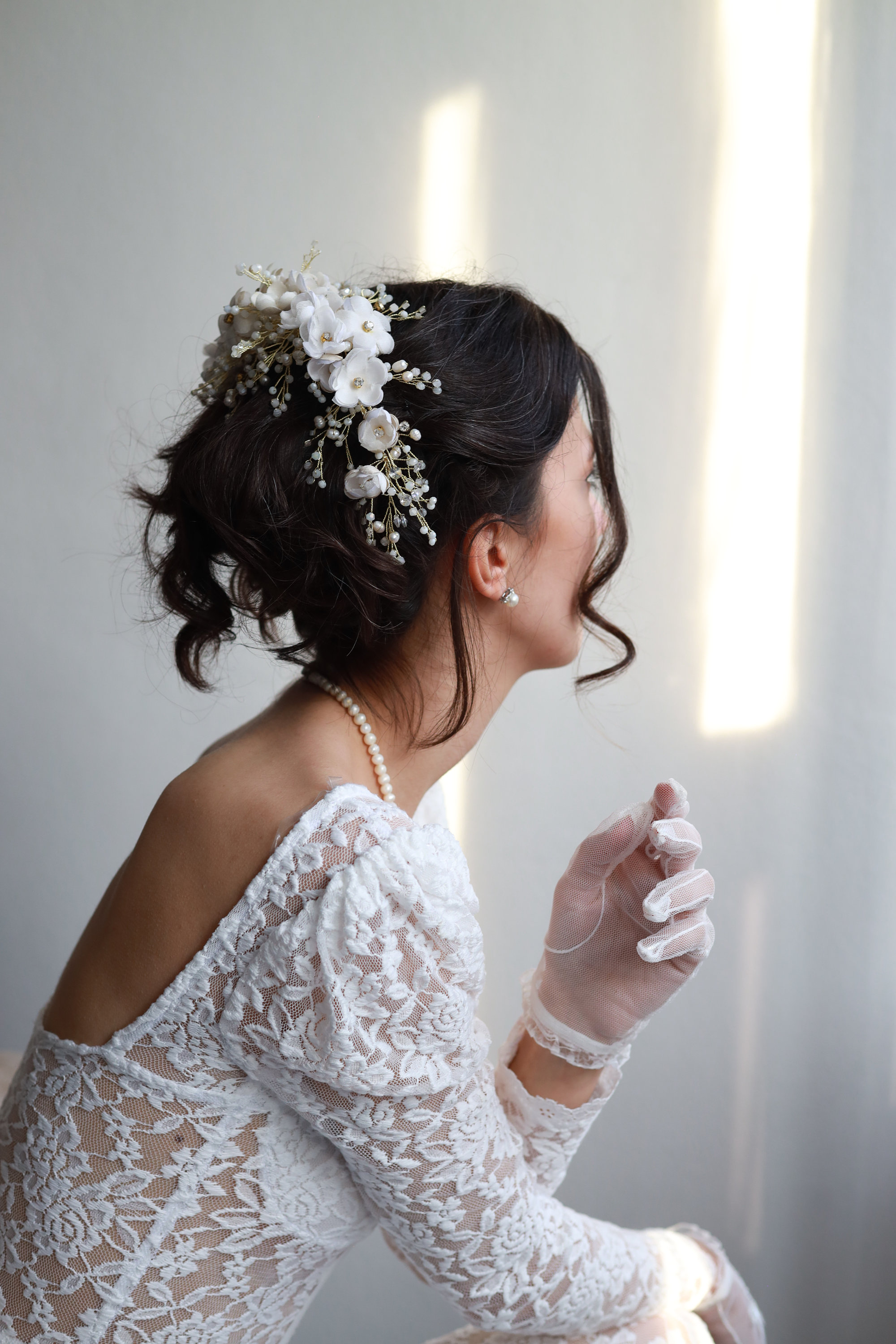 Chic White Flower Wedding Hair Accessories Beautifully Designed Bridal ...