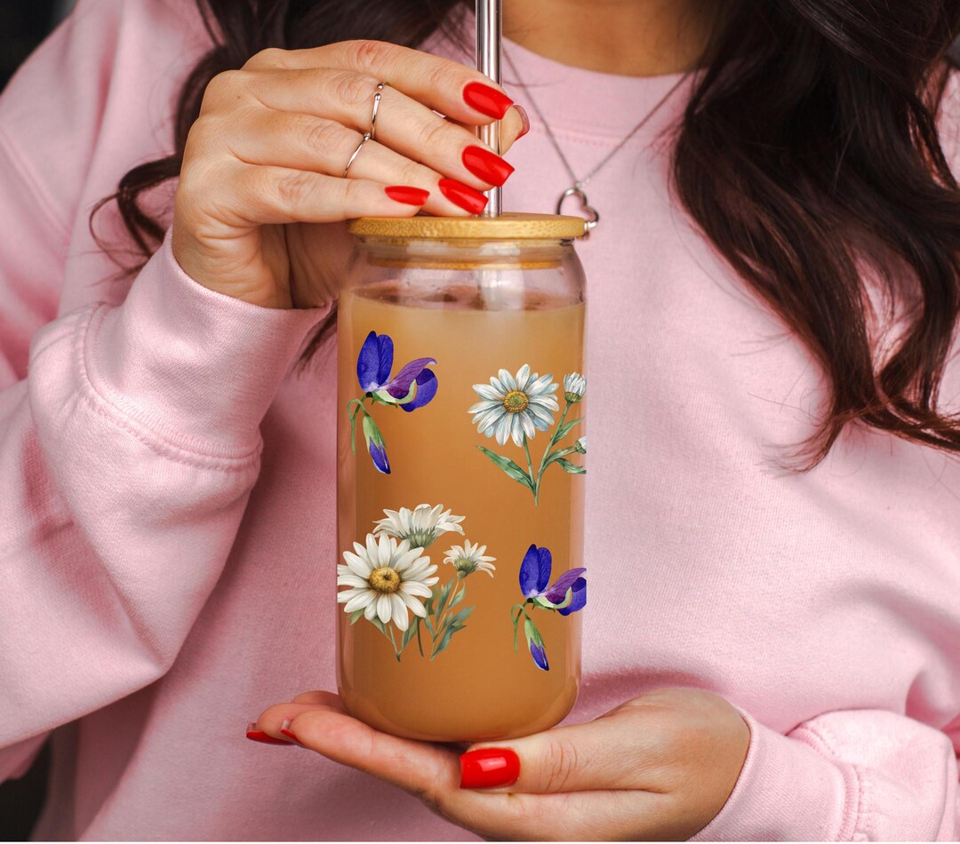 Birth Flower Sipper Glass, April Birth Flower, Daisy and Sweet Pea ...