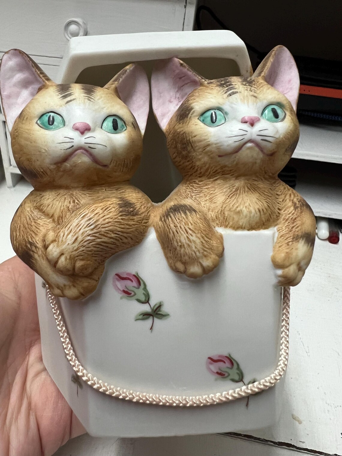 Vintage Music Box 2 Cats Kitties Kittens Peeking Out of Hat Box by Mann ...
