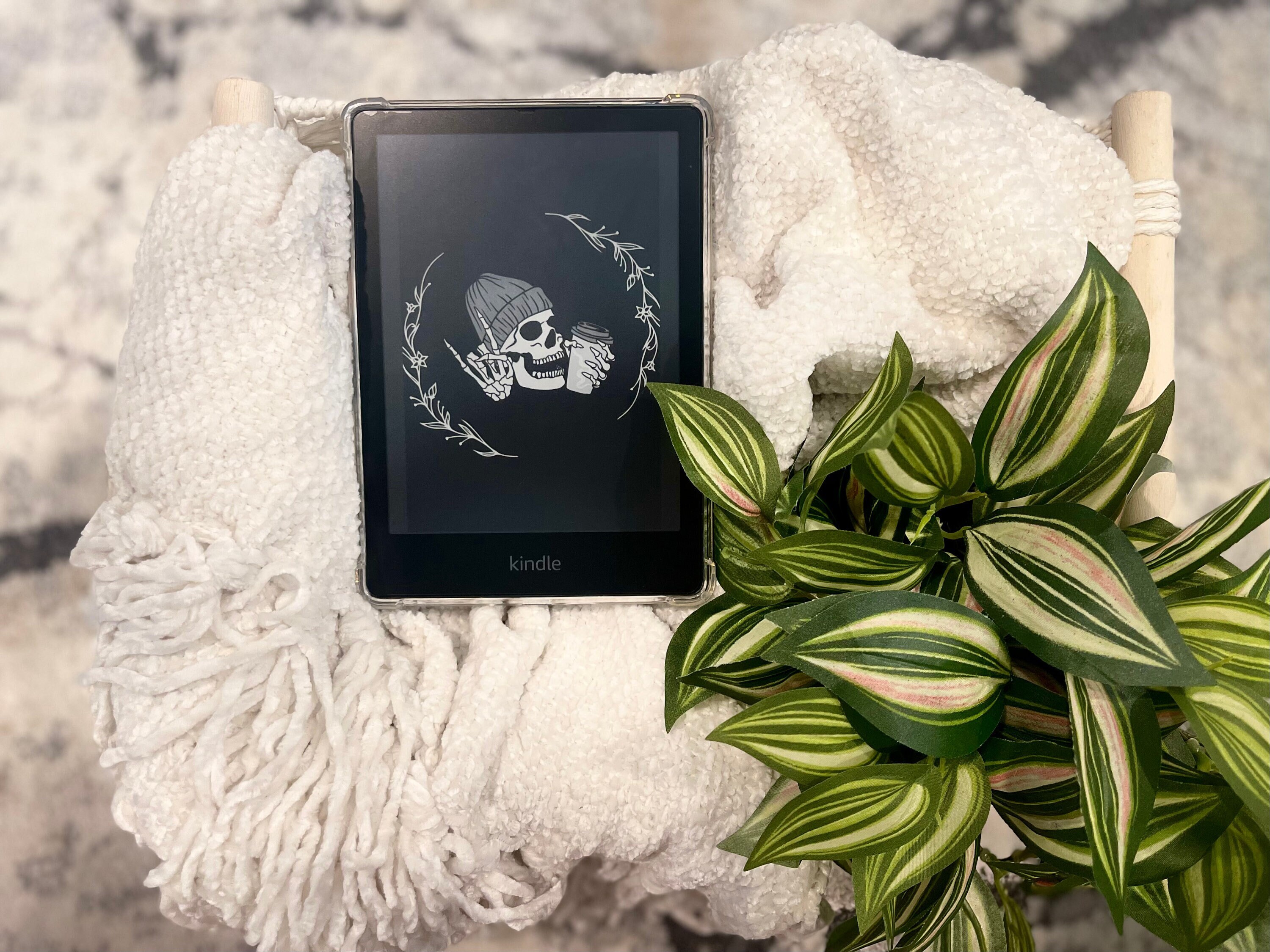 Skeleton-kindle Screensaver/lock Screen Png/e.pub - Etsy