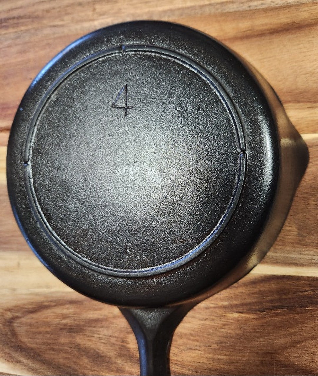 Lodge #4, Vintage 3 Notch, Cast Iron Skillet - Etsy