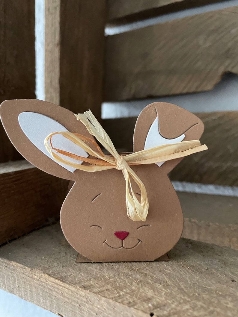 Easter Bunny Bunny rocher Lindt Milka Kisses Bunny Rabbit Hasi Guest ...