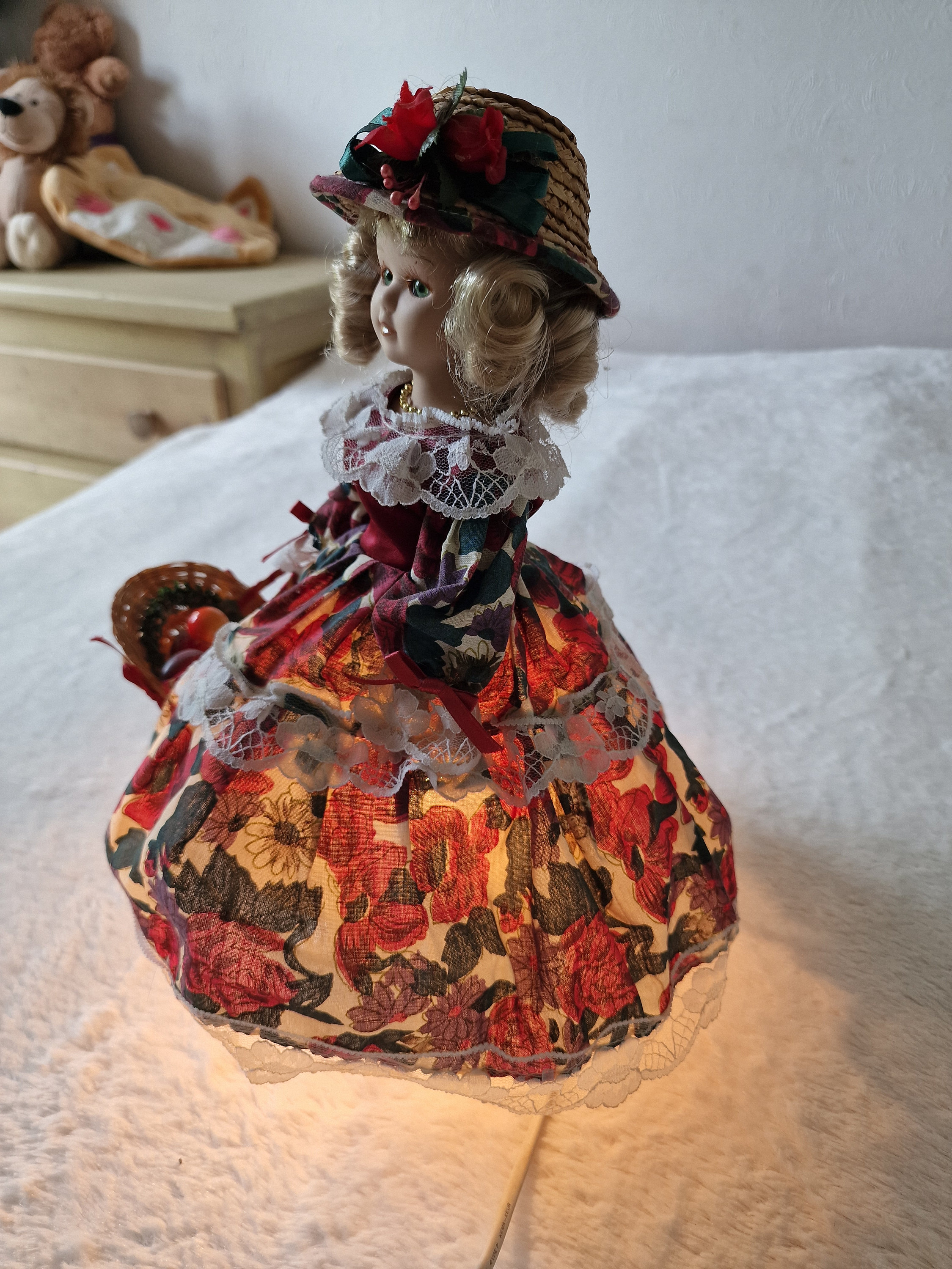 Vintage French Table Doll Lamp Figurine 70s Collectible Provence Lace ...