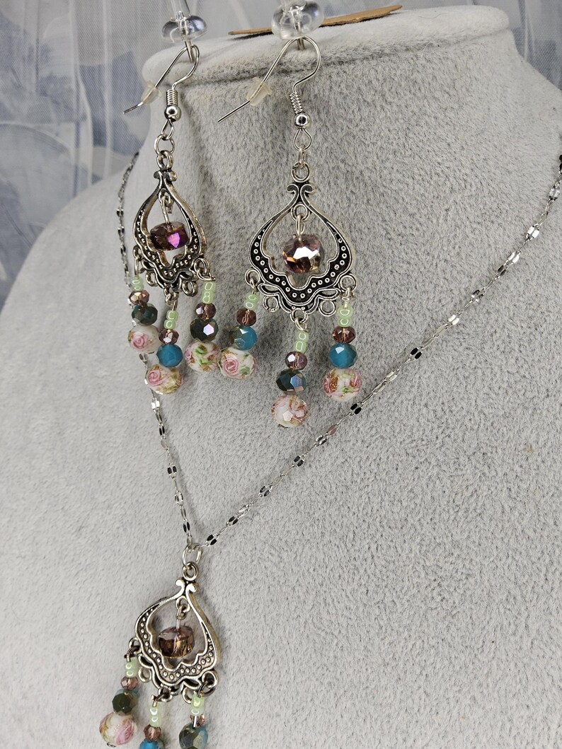 Handmade Vintage Style, Victorian Style Glass Rose Beaded Pendant Charm ...