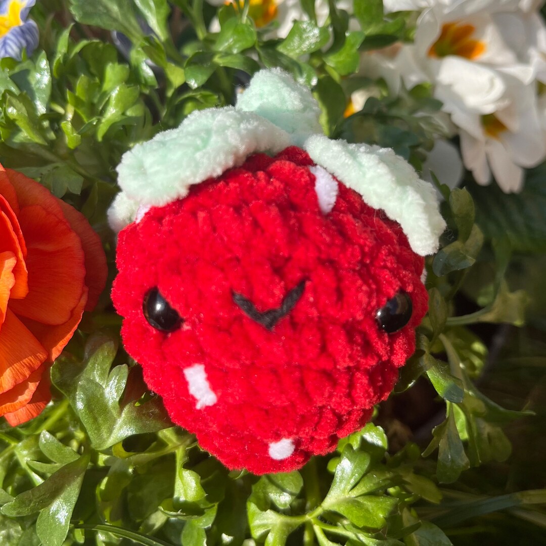 Crochet Mini Strawberry - Etsy