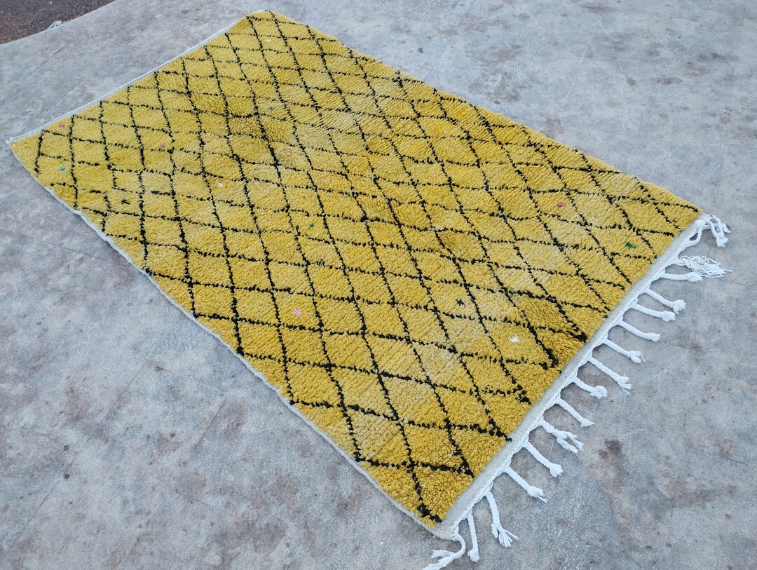 SOFT YELLOW AND Black Carpet ,yellow and Black Rug for Your Living Room ...