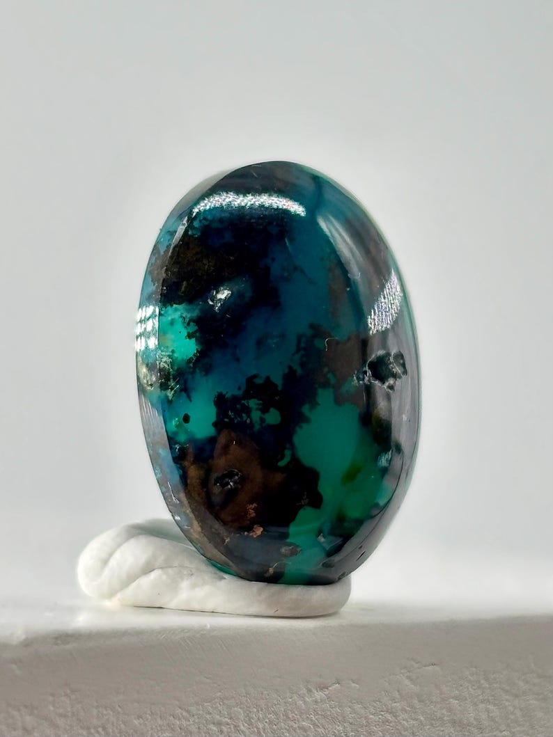 Palamea Gem Silica Cabochon: Vibrant Blue-green Collector's Stone ...