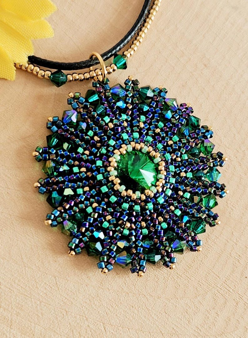 Beading Tutorial- Green Sunrise Pendant,beading Pattern,beading ...