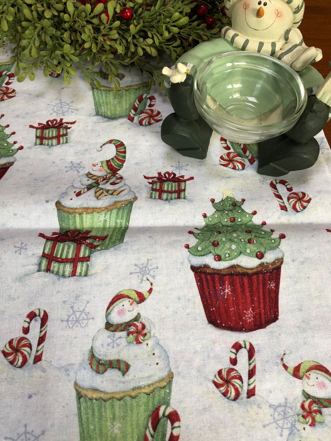 Winter Peppermint Snowman Cupcakes Reversible Holly Berries Cotton ...