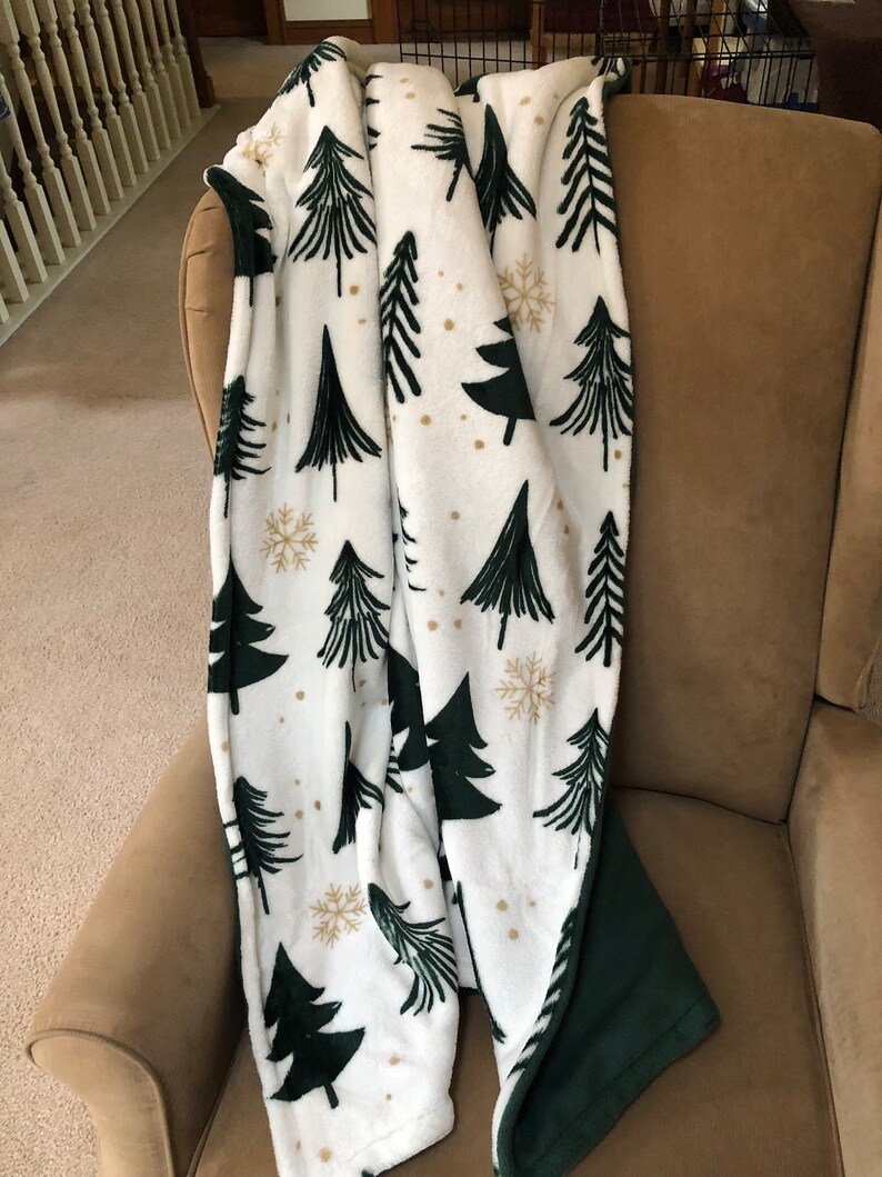 Evergreen Pine Trees Lush Soft Double Sided Fleece Blanket Green White ...
