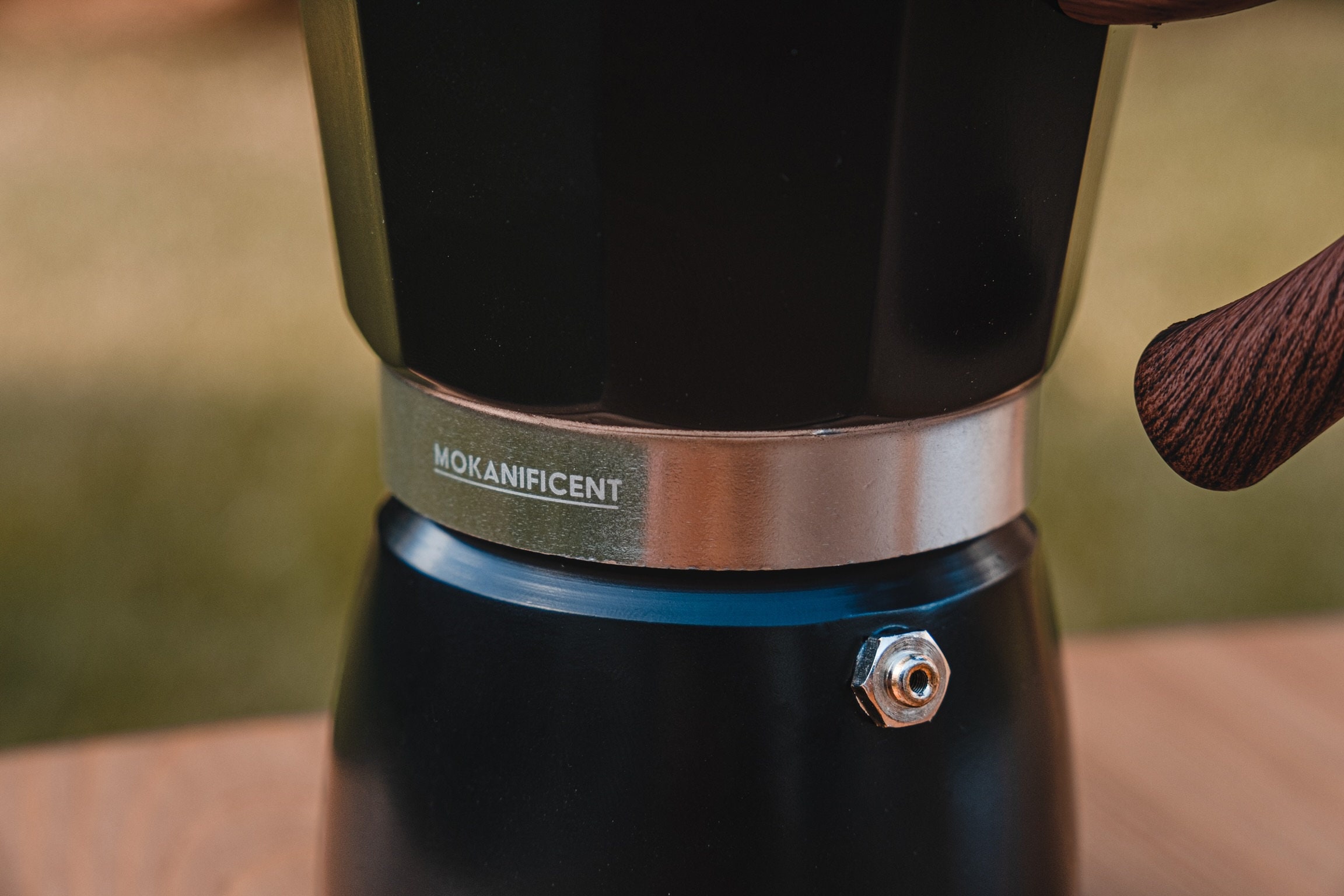 Mokanificent 3 Cup Moka Pot & Portable Stainless Steel Hand Grinder ...