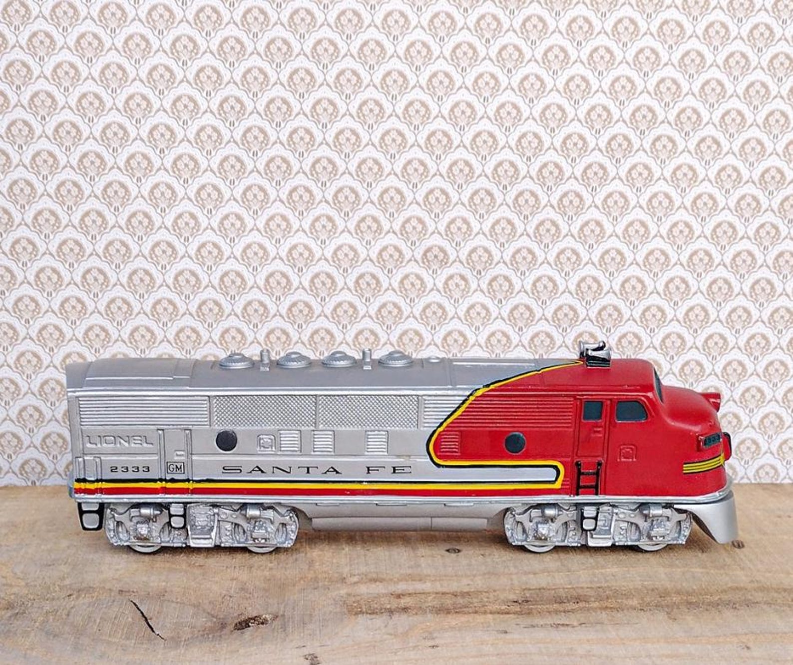 Avon 1992 Lionel Santa Fe Diesel Locomotive Train. Includes Wood Base ...