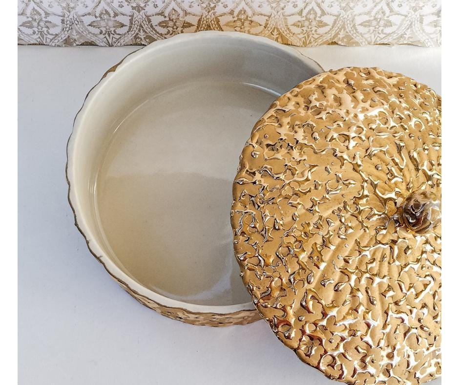 Vintage Hand Decorated 22 K. Gold Candy Dish With Lid. Weeping Bright ...