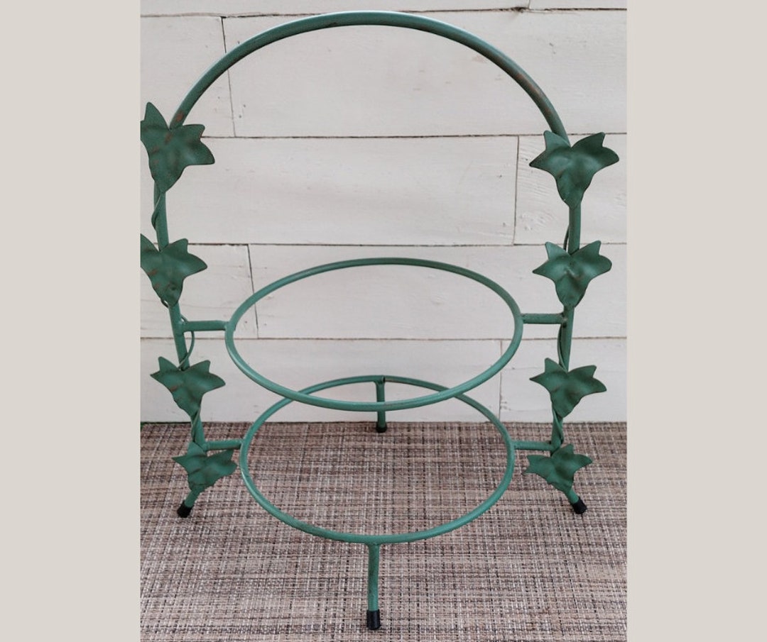 Vintage 1970s Two Tier Pie / Cake Stand. Green With Twisted Ivy Vine ...