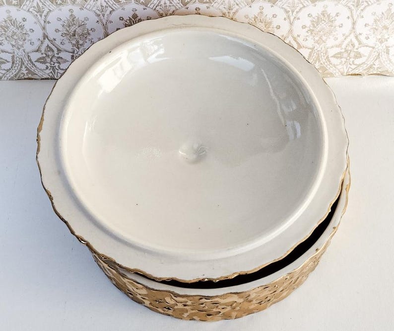 Vintage Hand Decorated 22 K. Gold Candy Dish With Lid. Weeping Bright ...