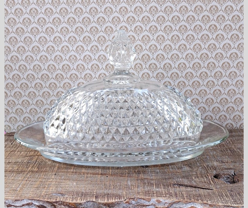 Vintage Indiana Glass Co. Diamond Point Pattern. . Oval. Dome Lid ...