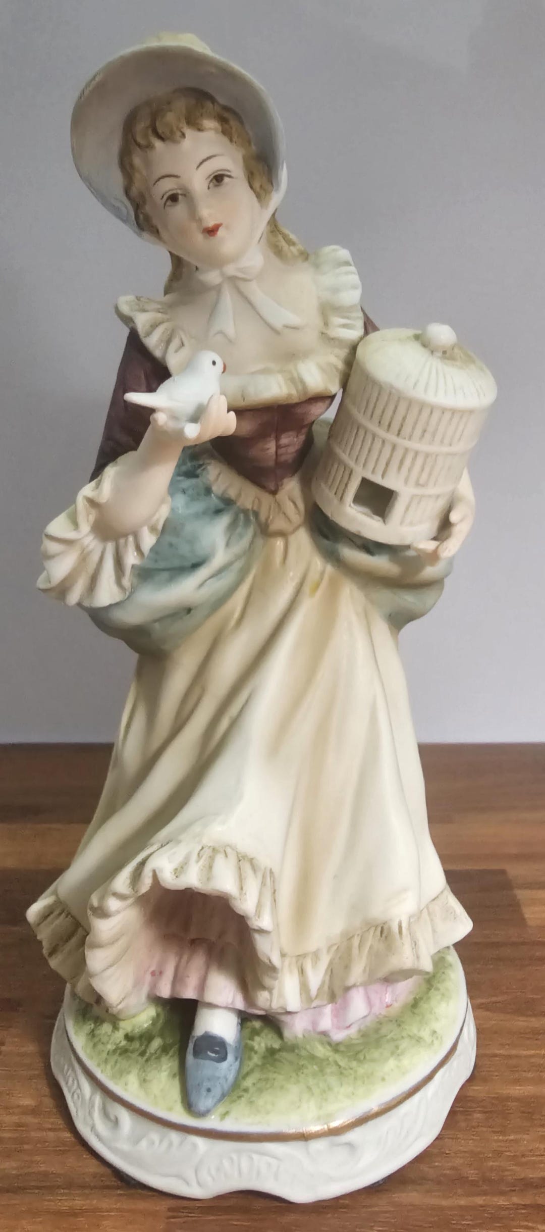 Vintage NAPCO Victorian Statue - Etsy