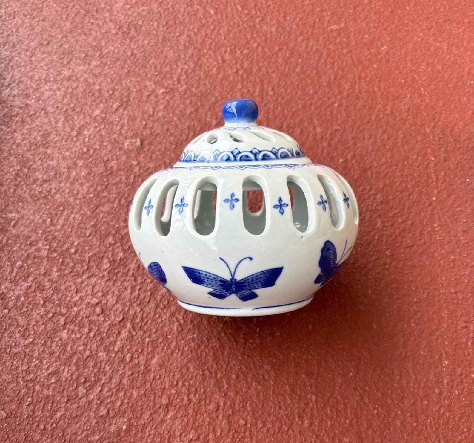 Vintage Chinese Blue & White Reticulated Porcelain Potpourri Jar - Etsy