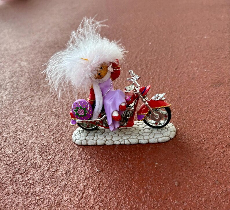 Red Hot Mamas Collection If Youve Got It Flaunt It Figurine Etsy