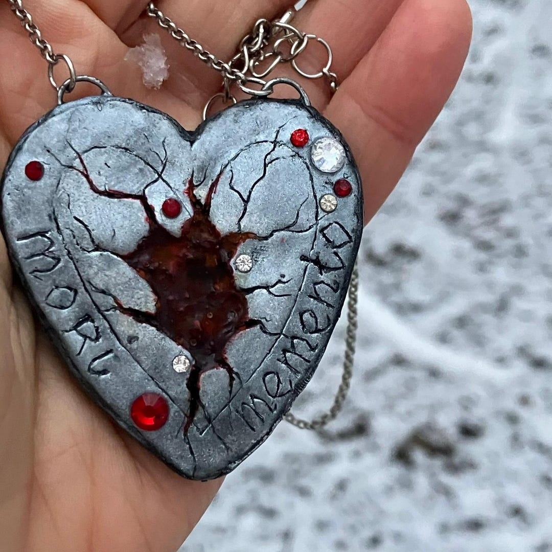 Broken Heart Pendant: Gothic Memento Mori Necklace, Vampire Cosplay - Etsy