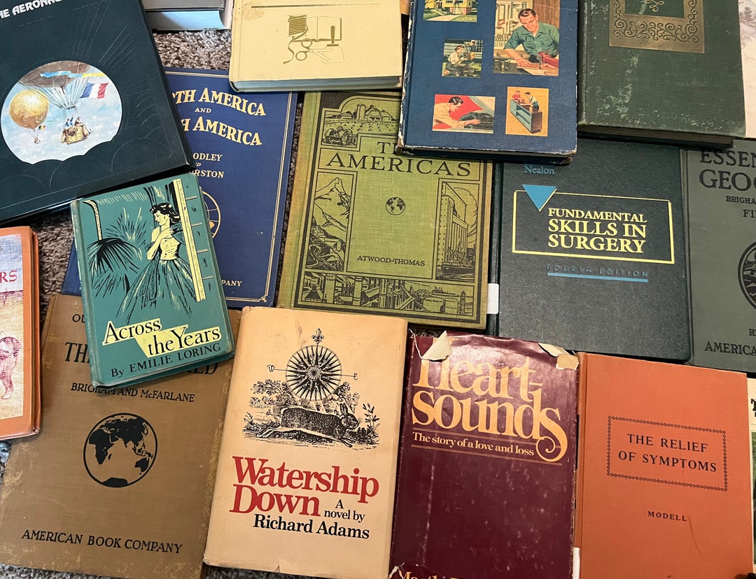 Set of 5 Vintage Books Customizable by Color Aesthetic Book Home or ...