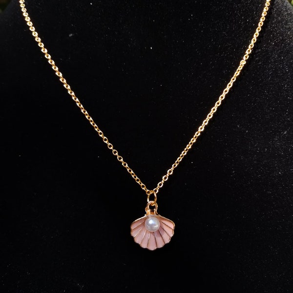 Clam Necklace - Etsy