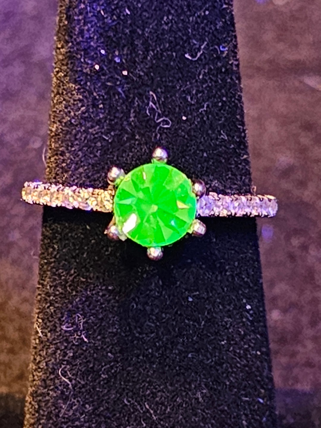 Uranium Glass Ring Size 10 in Sterling Silver With a Vintage Round Cut ...