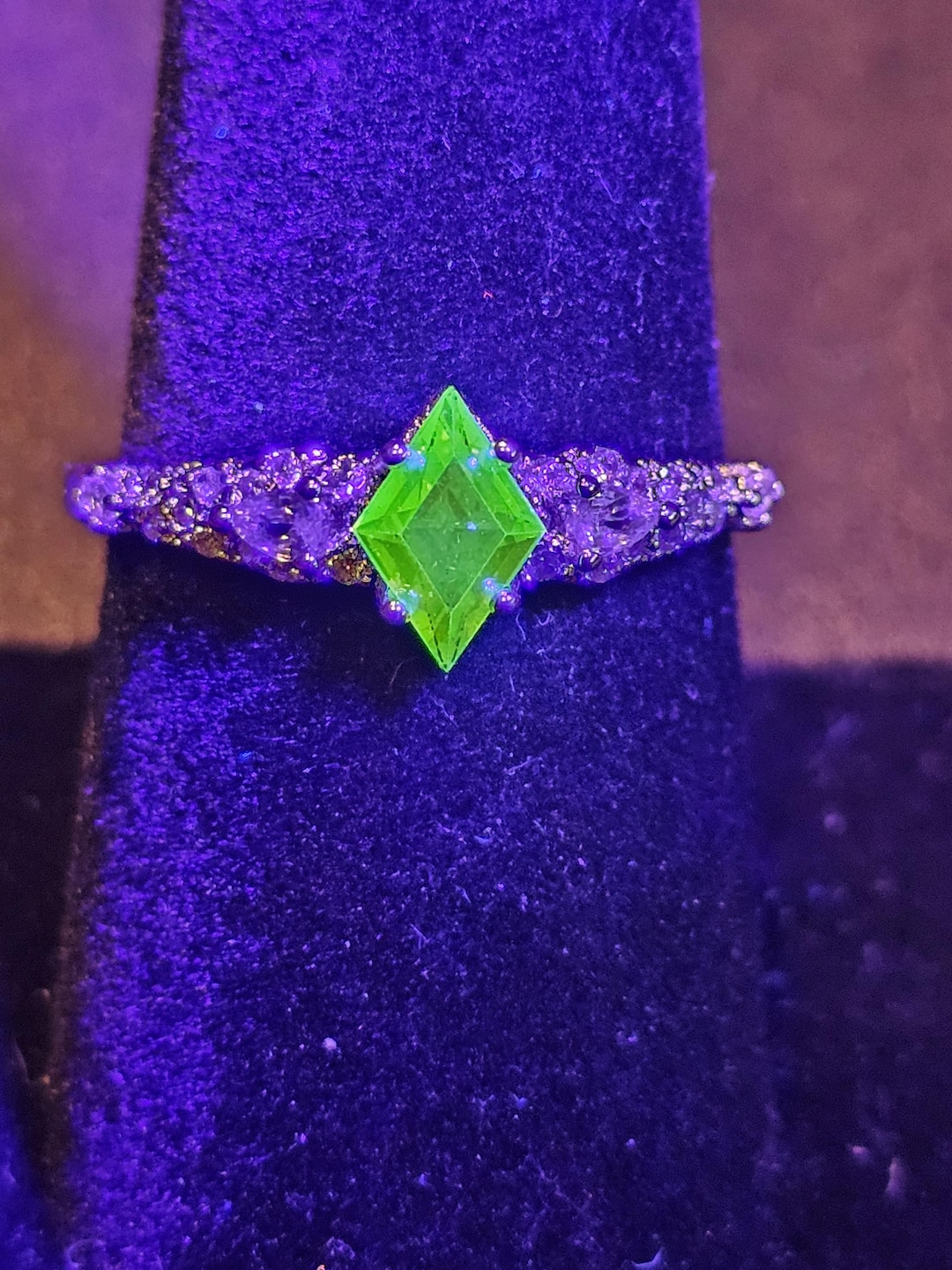 Uranium Glass Kite Cut Ring Size 6 to 10 in New Sterling Silver With a ...