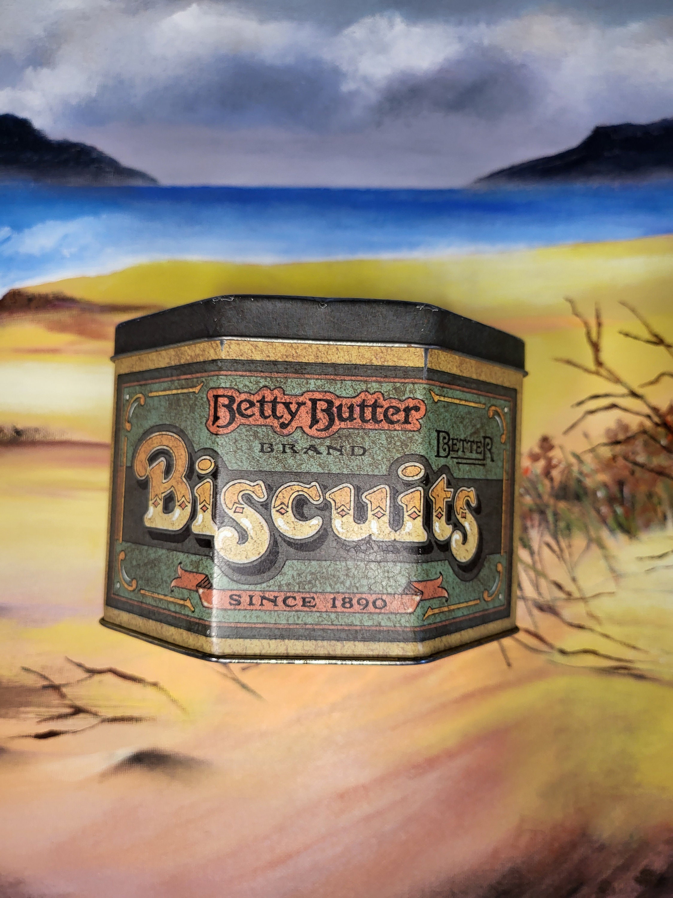 Vintage Tin-advertising/confectionery-betty Butter Brand Biscuits-green ...