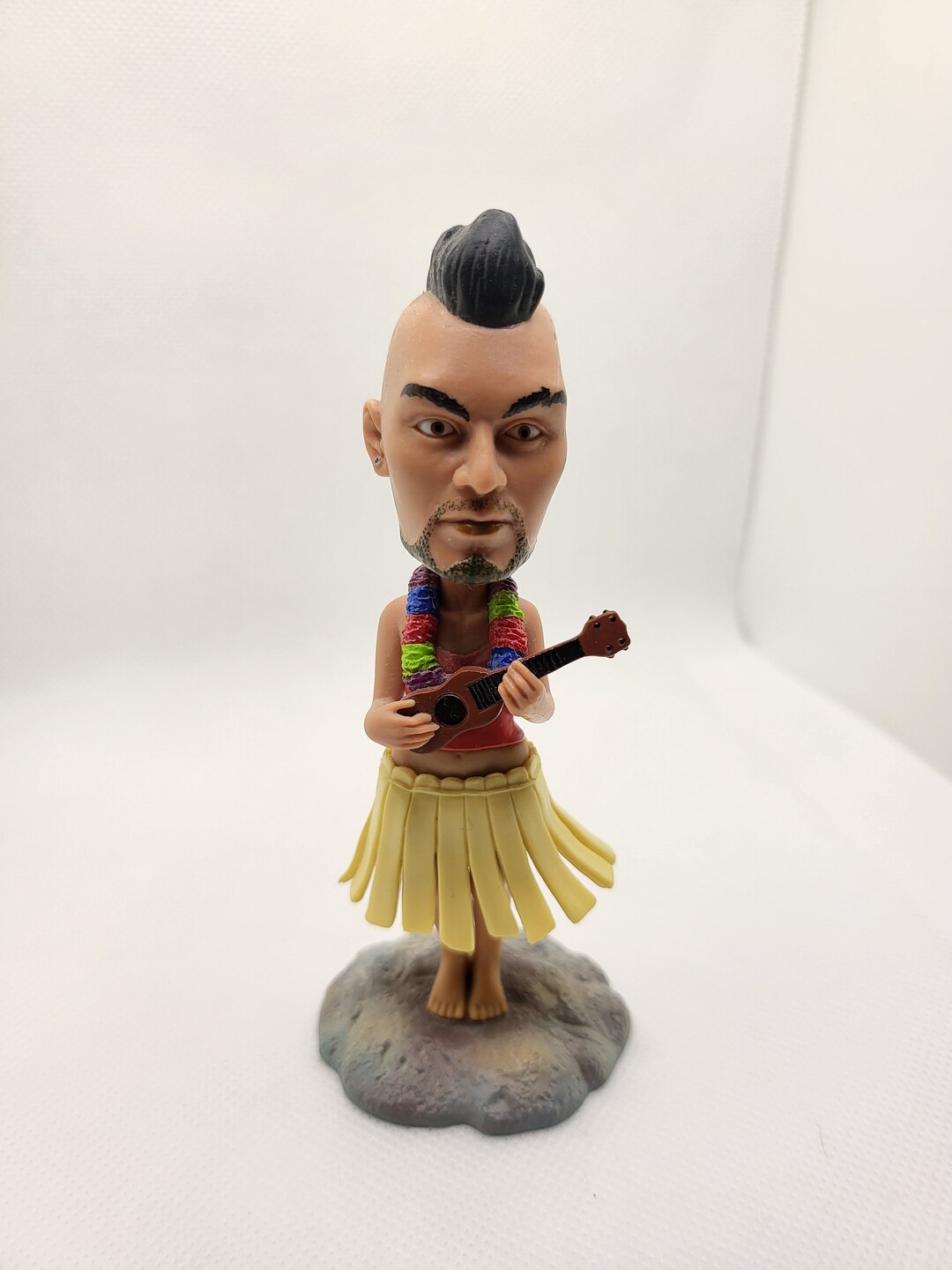 VAAS WAHINE Wackelkopf From far Cry 3 Insane Edition Statue/Figurine ...